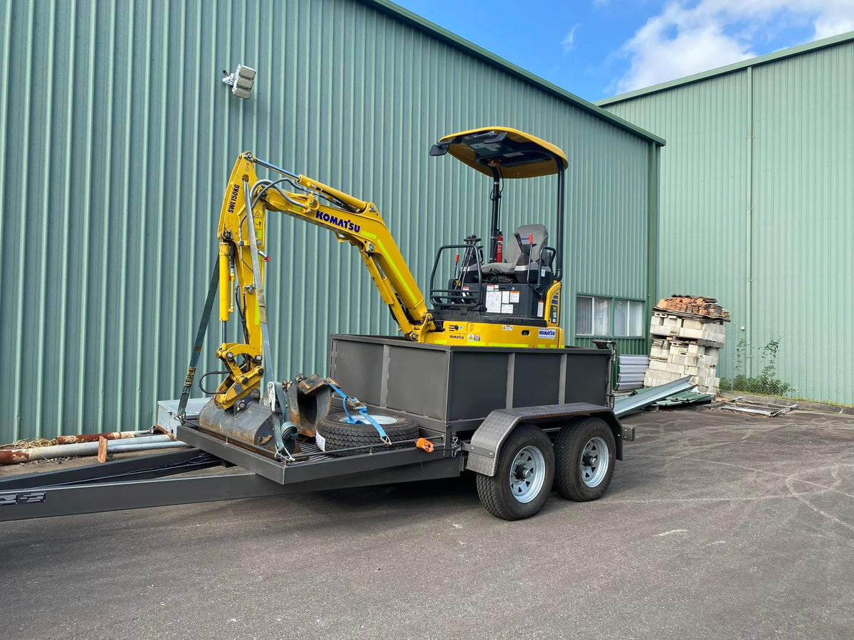 Komatsu 1.8t Excavator & Tipper Trailer Hire Australia – Kinselas kustoms